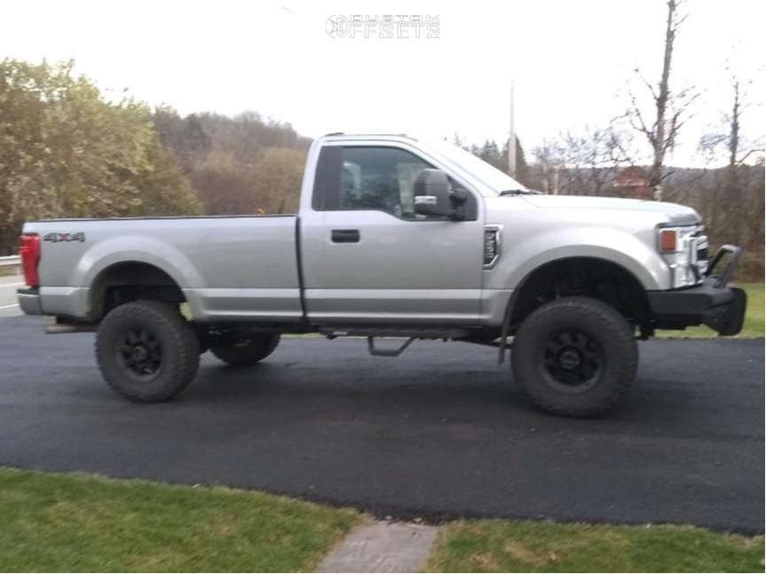 2020 Ford F-250 Super Duty with 18x9 18 Method Mr701 Hd and 305/70R18 ...