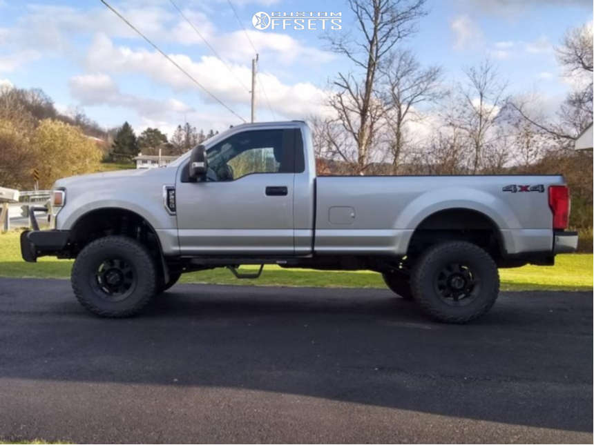2020 Ford F-250 Super Duty with 18x9 18 Method Mr701 Hd and 305/70R18 ...