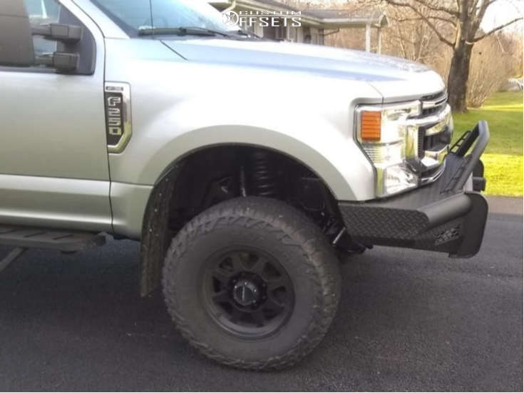 2020 Ford F-250 Super Duty with 18x9 18 Method Mr701 Hd and 305/70R18 ...