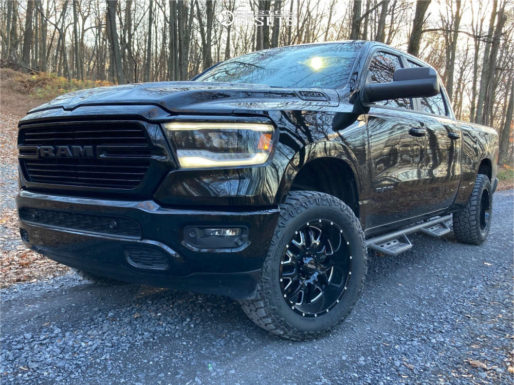 2019 Ram 1500 with 20x9 -12 Ultra Hunter and 275/60R20 Cooper ...