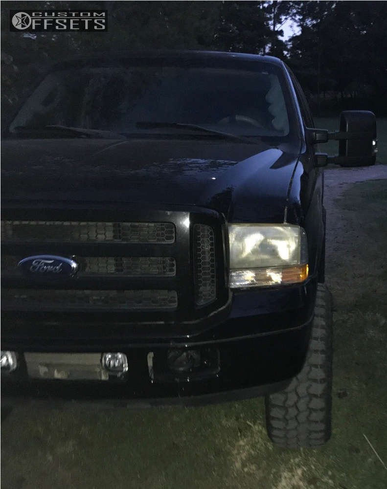 2004 Ford Excursion with 22x10 -25 Hostile Gauntlet and 35/12.5R22 ...