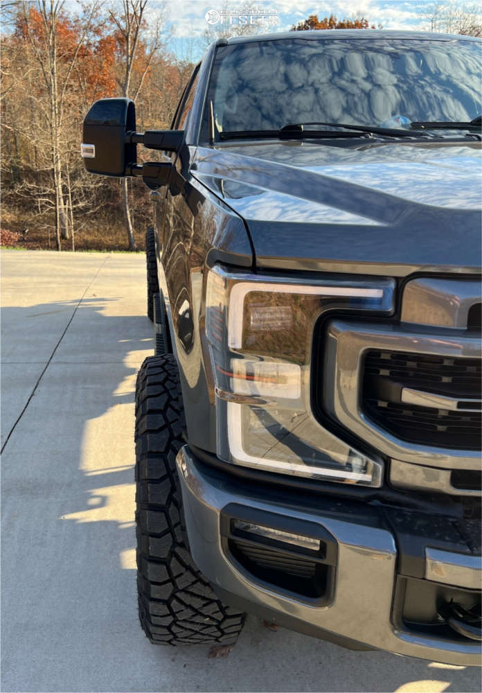 2020 Ford F-250 Super Duty with 20x10 -25 TIS 544bm and 37/12.5R20 ...