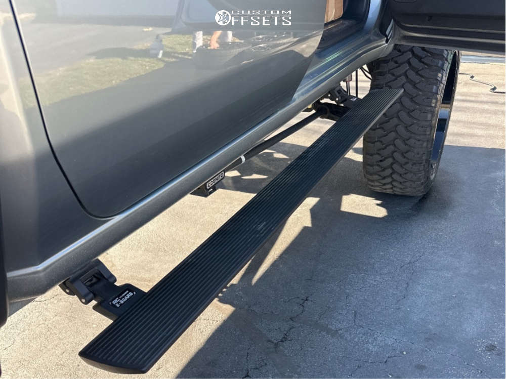 2024 GMC Sierra 2500 HD with 28x14 -76 Xtreme Mudder Xm-330 and 42/15 ...