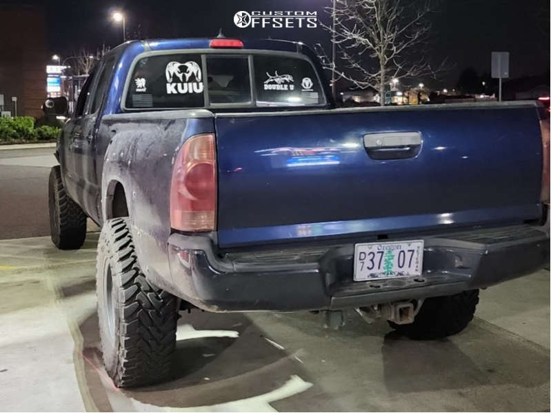 2013 Toyota Tacoma with 16x8 -10 9SiX9 Six-1 Deep and 285/75R16 Toyo ...