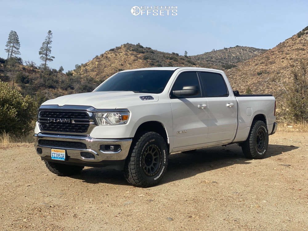 2022 Ram 1500 with 18x9 -12 Method Mr305 and 35/12.5R18 Mickey Thompson ...