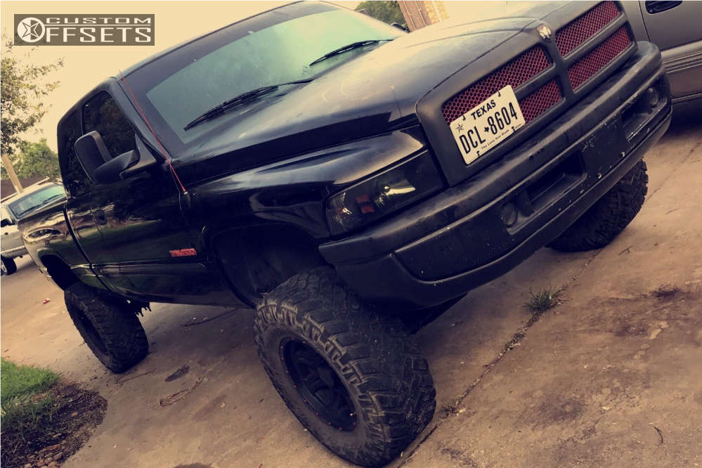 2001 Dodge Ram 1500 with 17x9 0 Pro Comp Series 05 and 35/12.5R17 Nitto ...