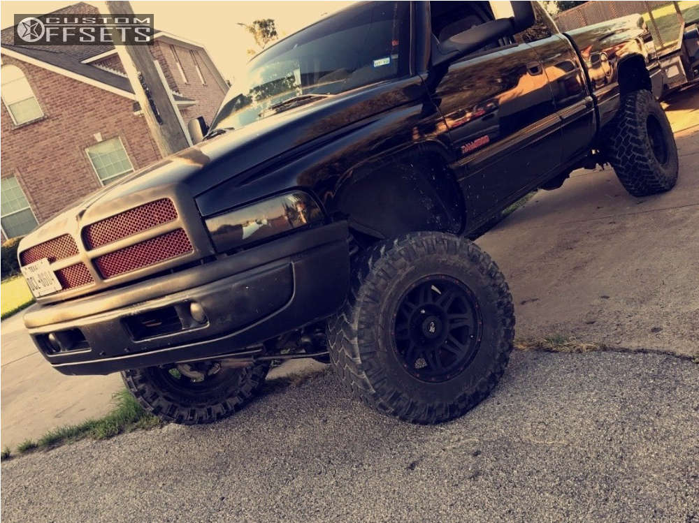 2001 Dodge Ram 1500 with 17x9 0 Pro Comp Series 05 and 35/12.5R17 Nitto ...