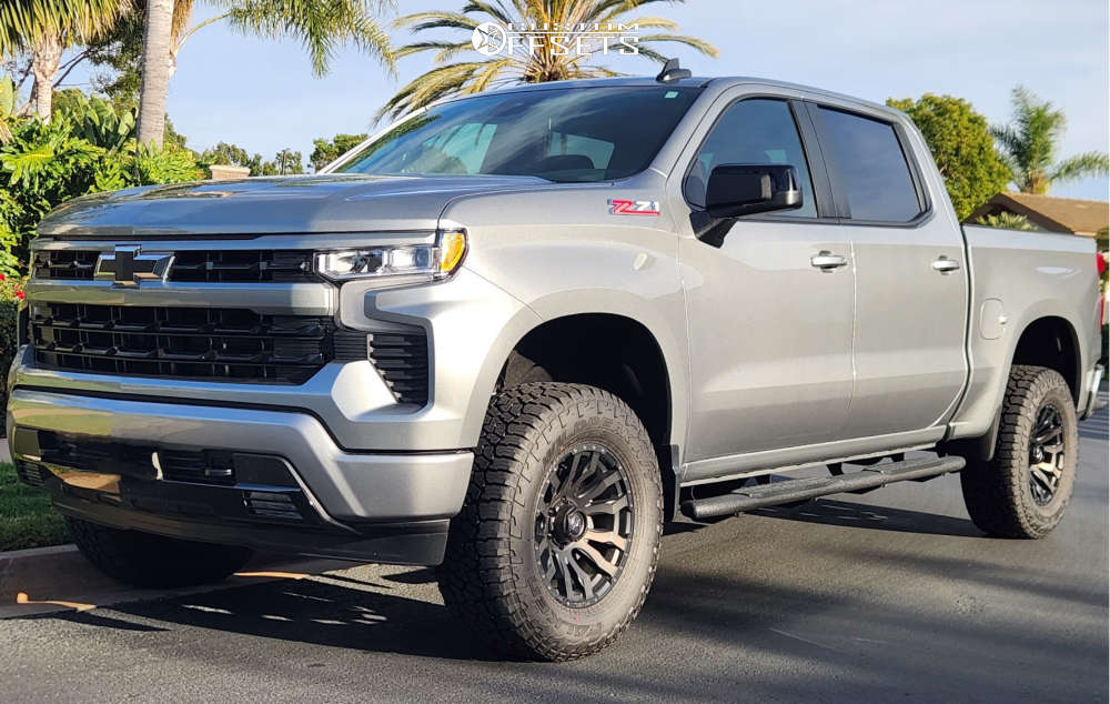 2023 Chevrolet Silverado 1500 with 18x9 1 Fuel Blitz and 305/65R18 ...