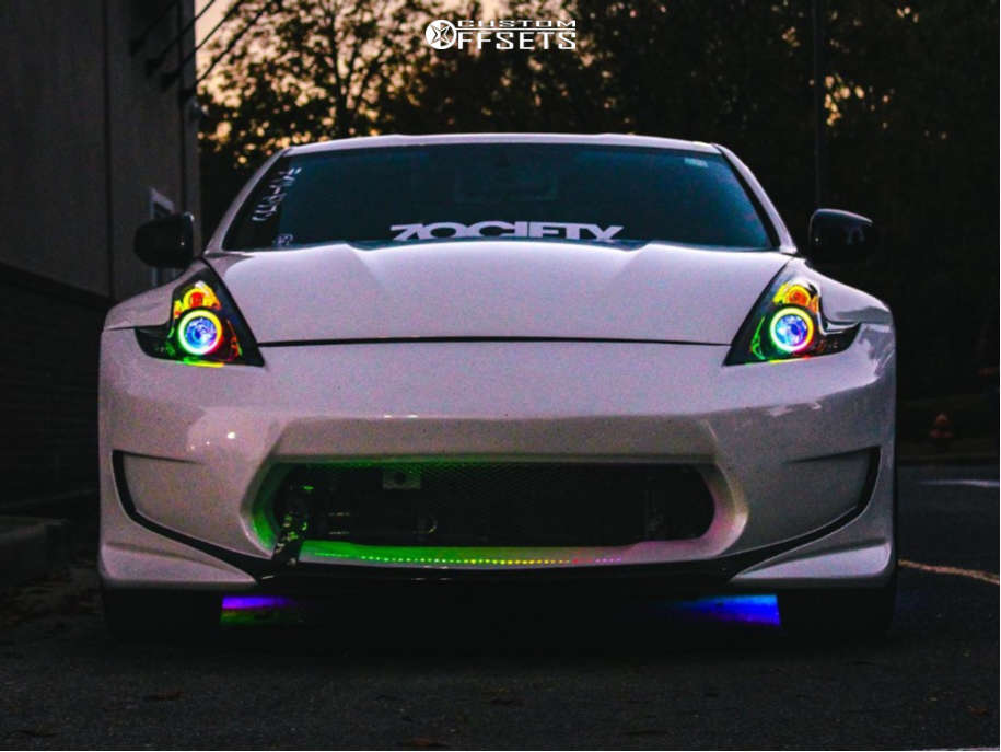 2016 Nissan 370Z with 19x9.5 22 ESR Sr01 and 235/30R19 Farroad Frd26 ...