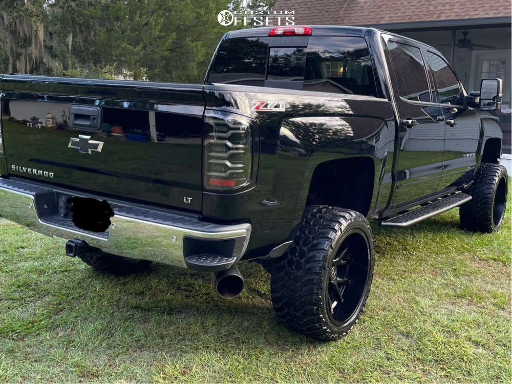 2015 Chevrolet Silverado 1500 with 22x12 -44 Hostile Rage and 33/12 ...