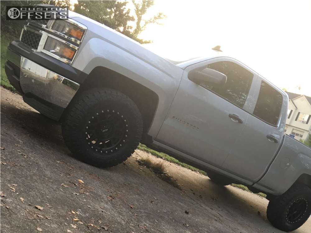 2015 Chevrolet Silverado 1500 with 17x8.5 0 Method Mesh and 295/70R17 ...