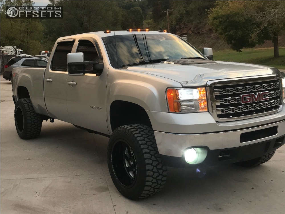 2014 GMC Sierra 2500 HD with 20x12 -43 Fuel Turbo and 305/55R20 AMP ...