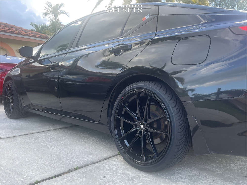 2020 Nissan Altima with 19x8.5 30 Konig Oversteer and 225/35R19 Venom ...