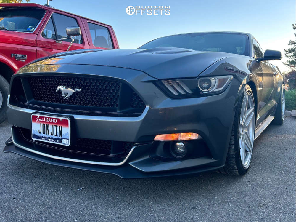2016 Ford Mustang with 20x9 35 ESR Rf15 and 255/35R20 Ironman IMove ...