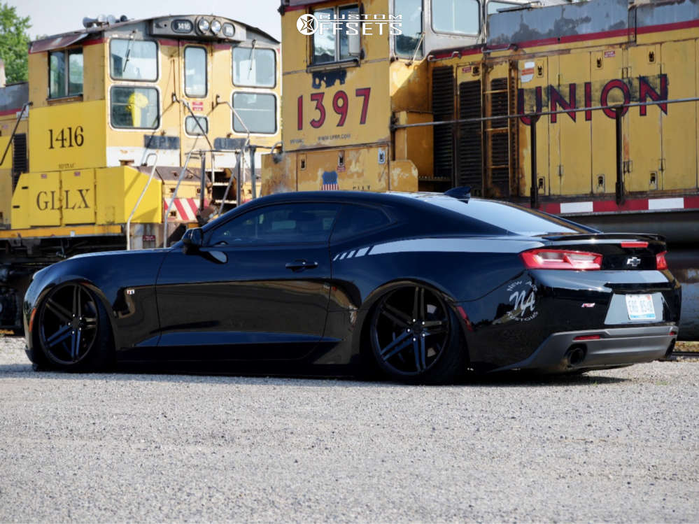 2017 Chevrolet Camaro with 20x11 28 Verde Parallax and 245/35R20 ...