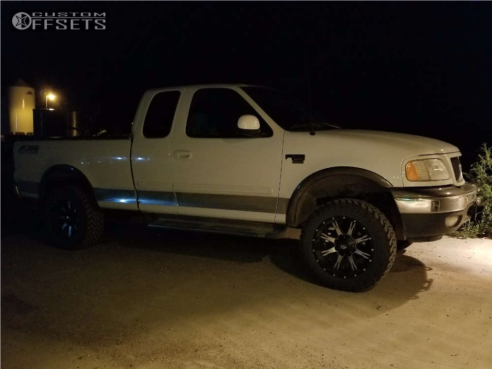 2002 Ford F-150 with 20x10 -24 Fuel Nutz and 33/12.5R20 Atturo Trail ...