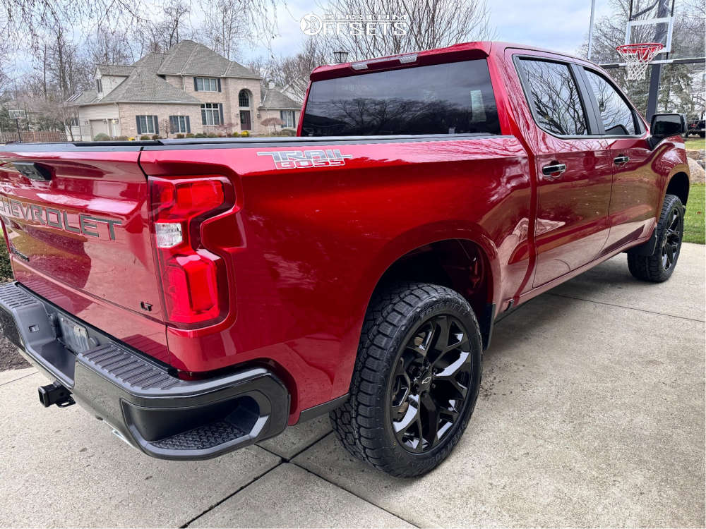 2023 Chevrolet Silverado 1500 with 22x9 24 OE Performance 176 and 275 ...
