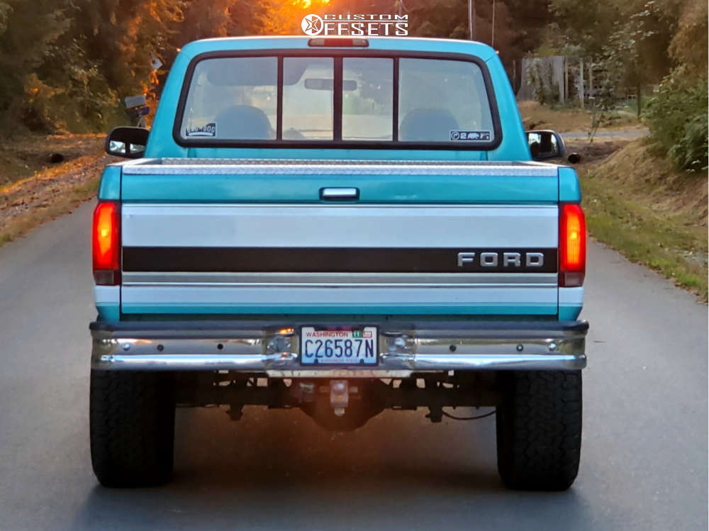 1995 Ford F-150 with 15x10 -47 Pro Comp 69 and 33/12.5R15 BFGoodrich ...