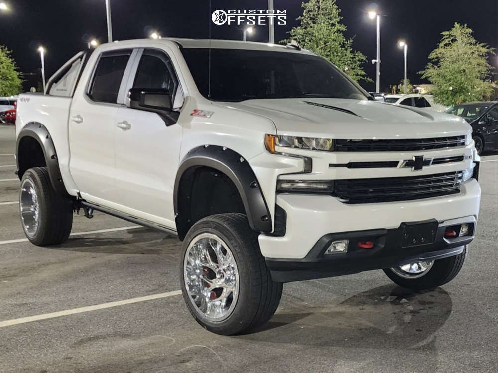 2019 Chevrolet Silverado 1500 with 22x12 -44 Fuel Runner and 305/45R22 ...