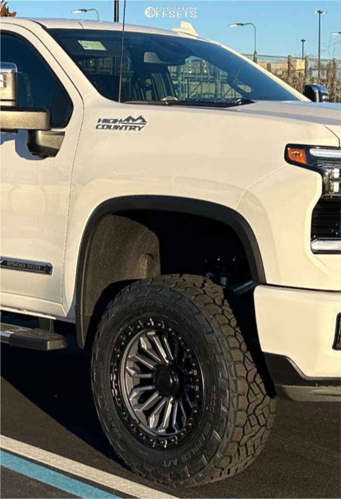 2024 Chevrolet Silverado 2500 HD with 20x10 -19 TIS 556ab and 35/11 ...