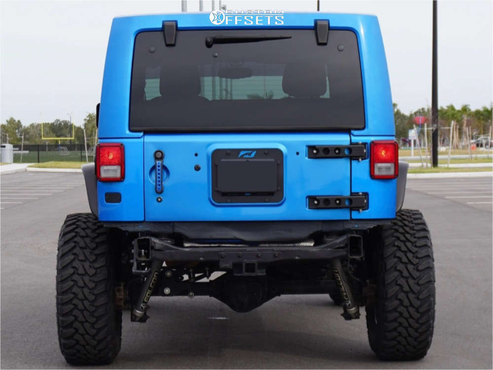 2015 Jeep Wrangler with 17x9 -12 Method Mr315 and 35/12.5R17 Toyo Tires ...