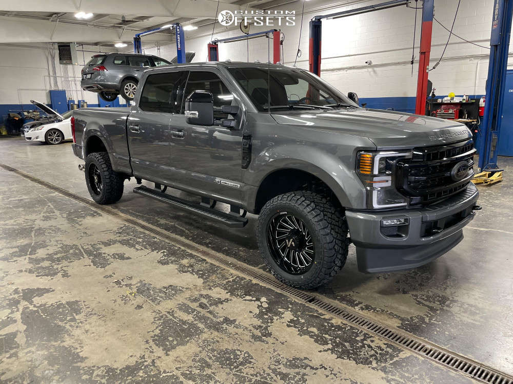 2022 Ford F-250 Super Duty with 20x10 -25 ARKON OFF-ROAD Caesar and 33/ ...