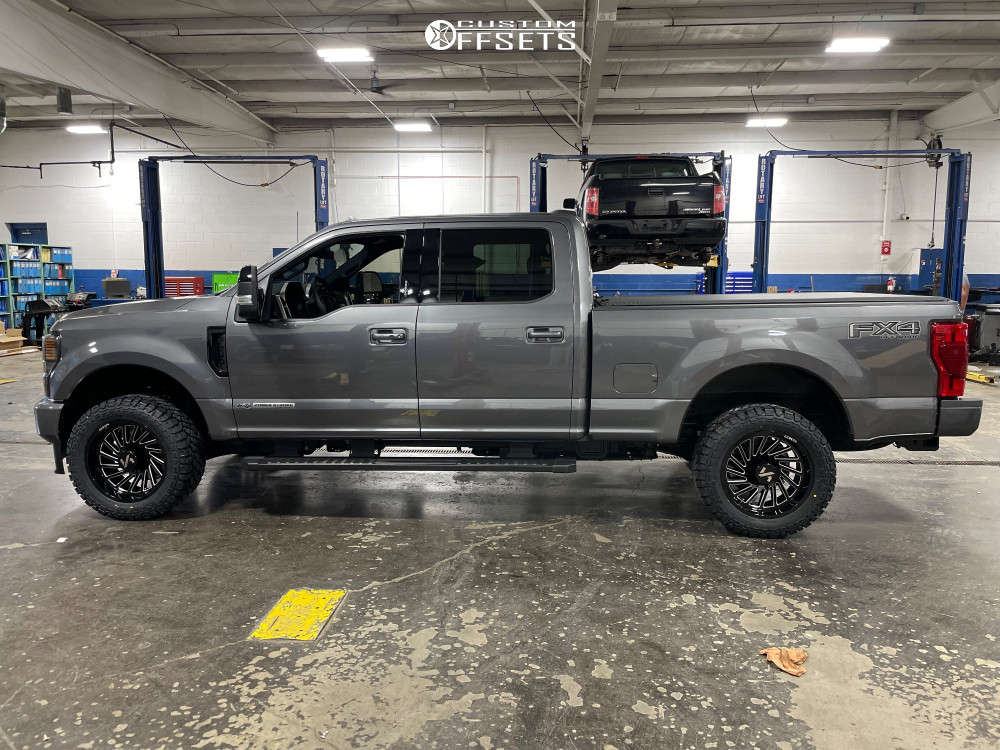 2022 Ford F-250 Super Duty with 20x10 -25 ARKON OFF-ROAD Caesar and 33/ ...