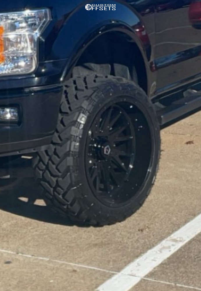 2019 Ford F-150 with 22x12 -44 TIS 547b and 33/12.5R22 Fuel Gripper Xt ...