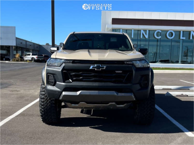 2023 Chevrolet Colorado with 17x8.5 -25 RRW Rr7-h and 35/12.5R17 ...