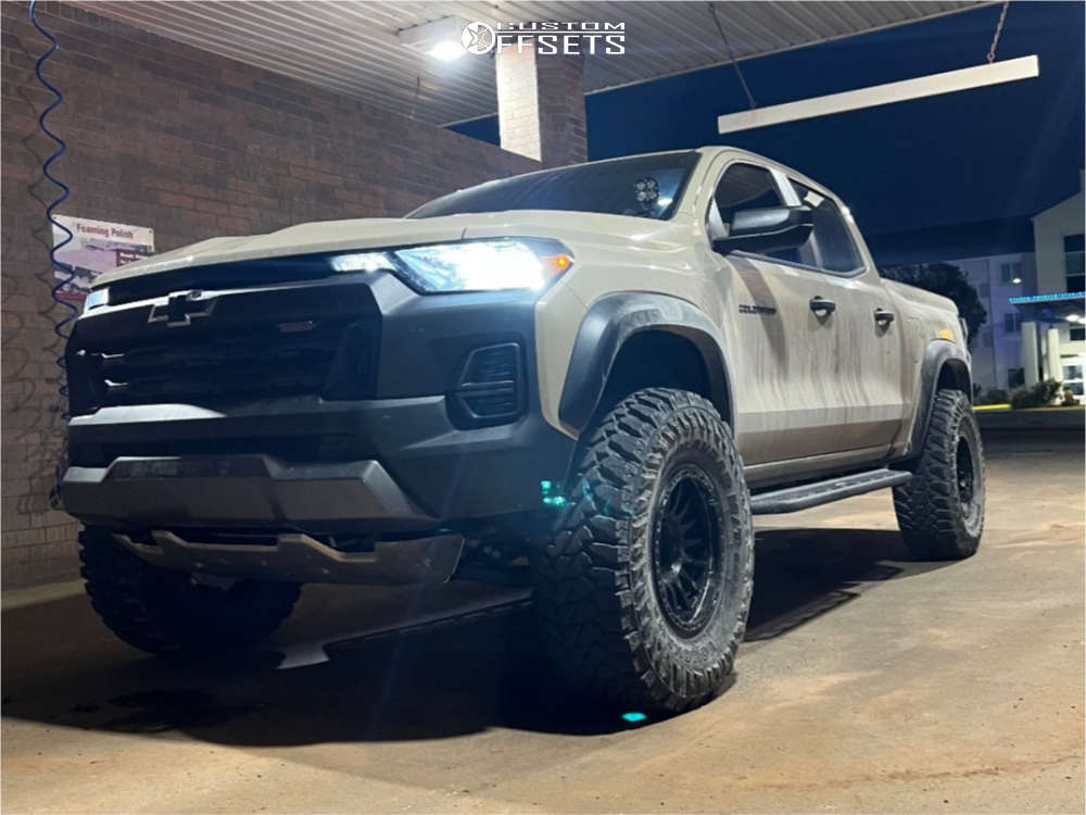 2023 Chevrolet Colorado with 17x8.5 -25 RRW Rr7-h and 35/12.5R17 ...