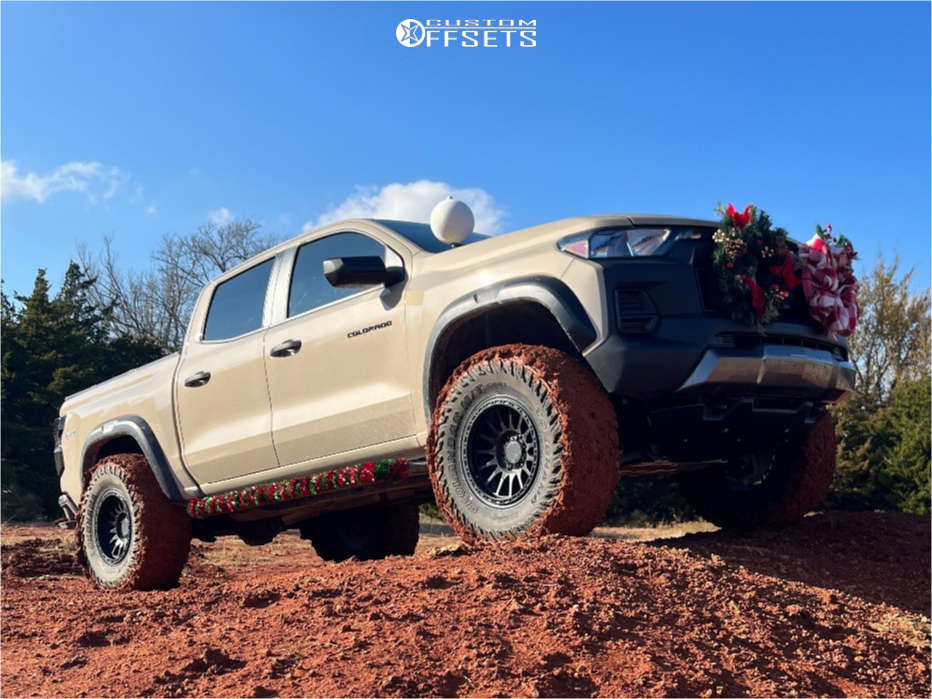 2023 Chevrolet Colorado with 17x8.5 -25 RRW Rr7-h and 35/12.5R17 ...