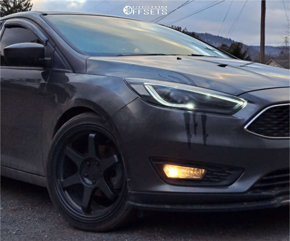 2018 Ford Focus with 18x8.5 35 9SiX9 Six-1 and 235/40R18 Forceum Hexa-r ...