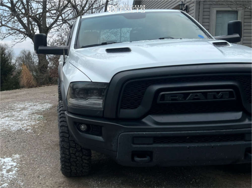 2017 Ram 1500 with 20x10 -25 Cali Offroad Switchback and 33/12.5R20 ...