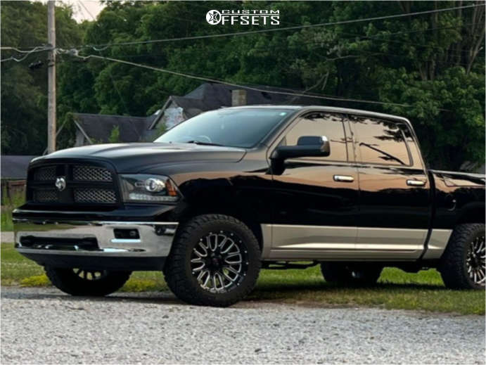 2012 Ram 1500 with 20x10 -19 Worx 818bm and 33/12.5R20 Kenda Klever R/t ...