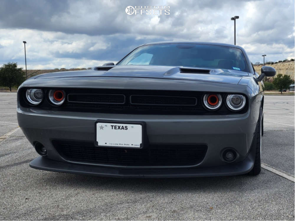 2018 Dodge Challenger with 20x8.5 15 Rennen Csl-2 and 245/45R20 Nitto ...