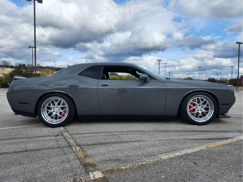 2018 Dodge Challenger with 20x8.5 15 Rennen Csl-2 and 245/45R20 Nitto ...