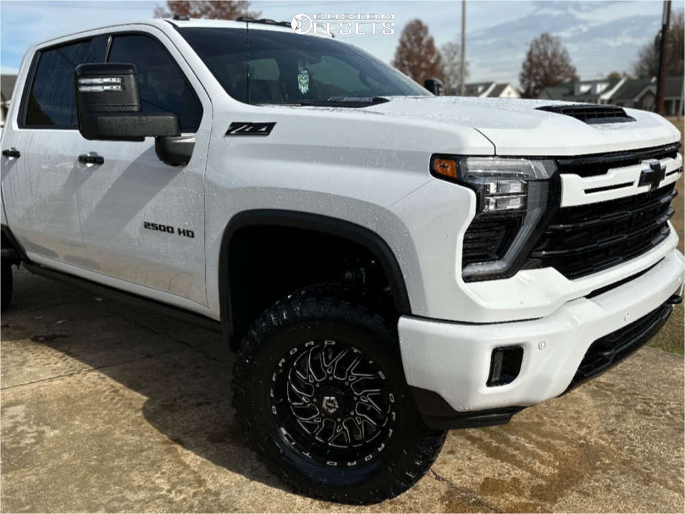 2024 Chevrolet Silverado 2500 HD with 20x12 -44 TIS 544b and 37/12.5R20 ...