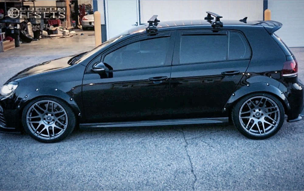 2013 Volkswagen Golf R with 18x10 20 Forgestar F14 and 265/35R18 Falken ...