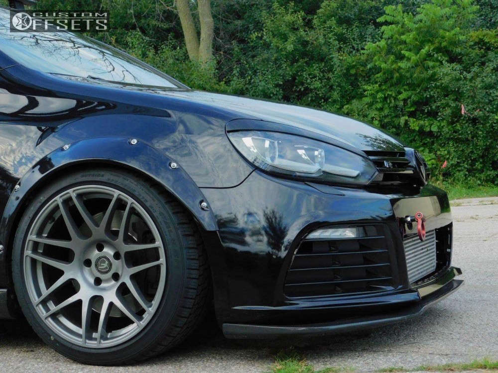2013 Volkswagen Golf R with 18x10 20 Forgestar F14 and 265/35R18 Falken ...
