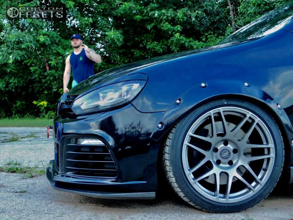 2013 Volkswagen Golf R with 18x10 20 Forgestar F14 and 265/35R18 Falken ...