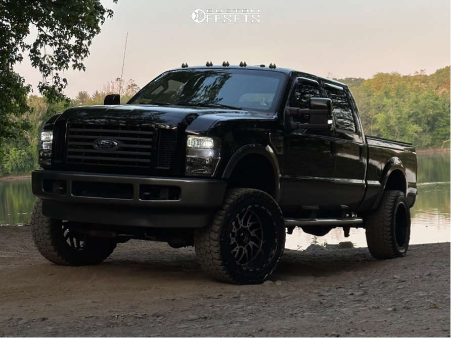2008 Ford F-250 Super Duty with 22x12 -44 TIS 544mb and 35/13.5R22 ...
