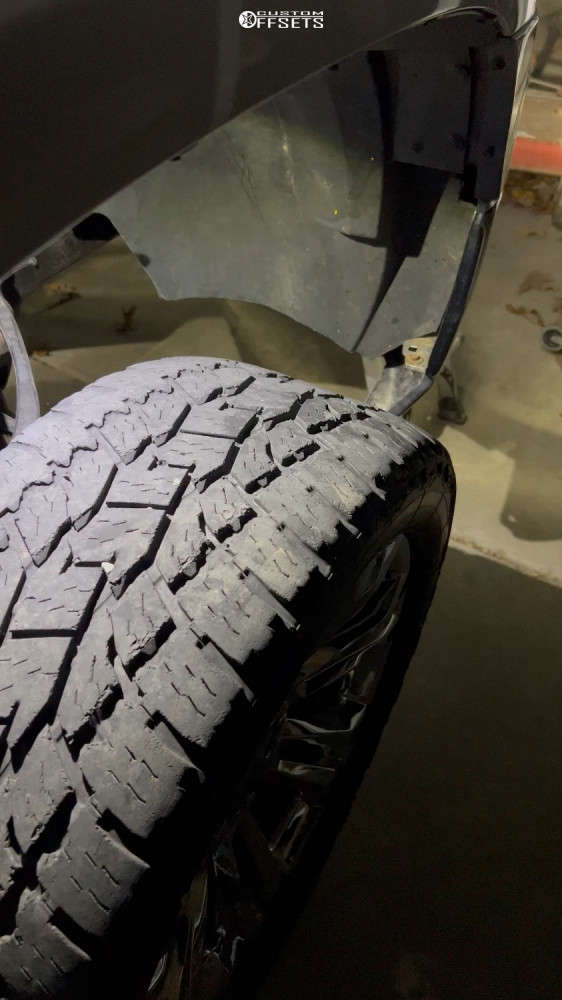 2012 GMC Sierra 1500 with 22x9 24 OE Revolution 158 and 33/12.5R22 Toyo ...