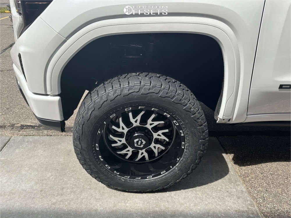 2022 GMC Sierra 1500 with 20x10 -25 TIS 544mb and 35/12.5R20 Falken ...
