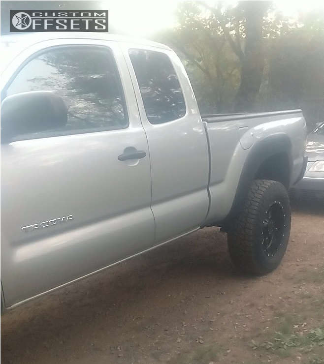 2005 Toyota Tacoma with 18x9 -12 Gear Off-Road Dominator and 265/70R18 ...