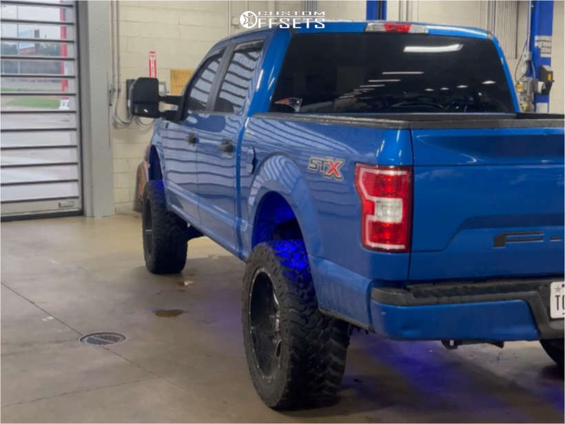 2019 Ford F-150 with 22x12 -45 Fuel Maverick and 35/12.5R22 Nitto Trail ...