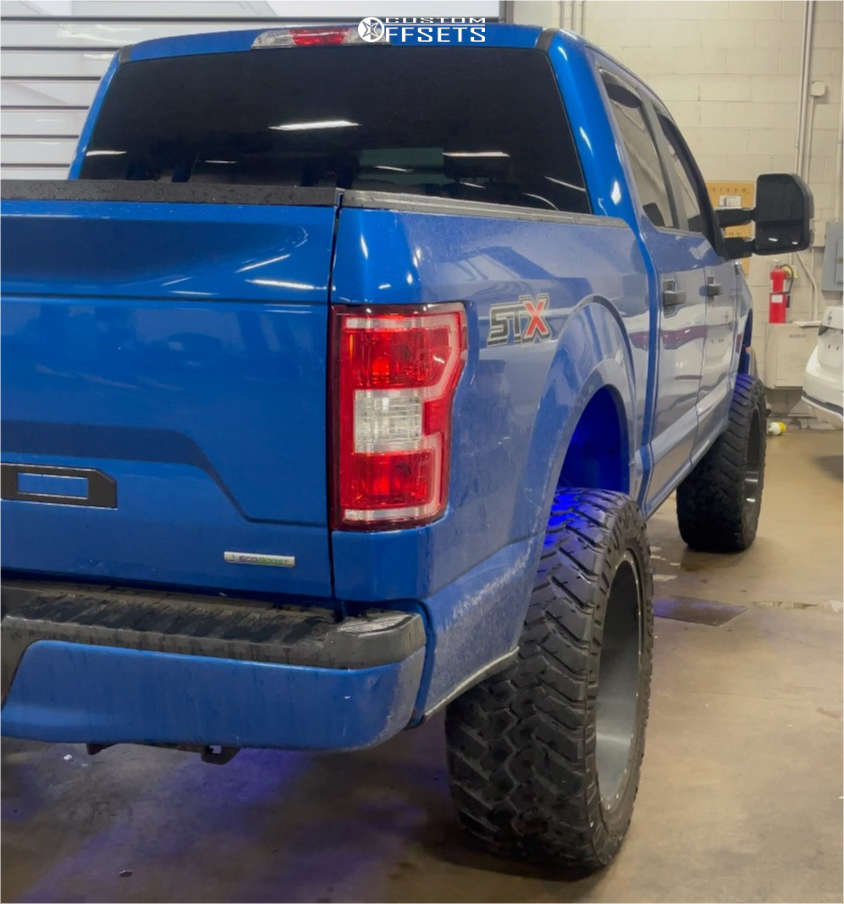 2019 Ford F-150 with 22x12 -45 Fuel Maverick and 35/12.5R22 Nitto Trail ...