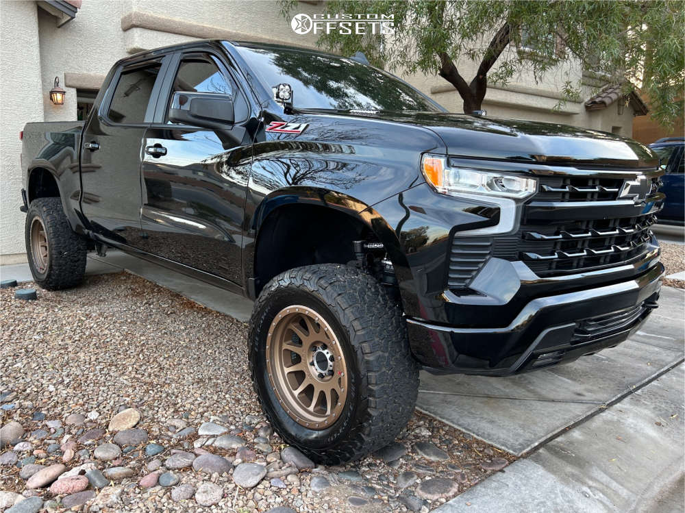 2023 Chevrolet Silverado 1500 with 20x10 -24 Method Mr605 and 35/12 ...