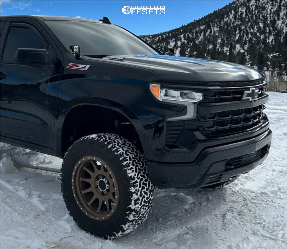 2023 Chevrolet Silverado 1500 with 20x10 -24 Method Mr605 and 35/12 ...