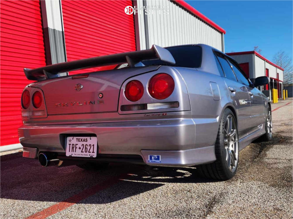 1998 Nissan Skyline with 19x8.5 32 Konig Heliogram and 225/40R19 ...