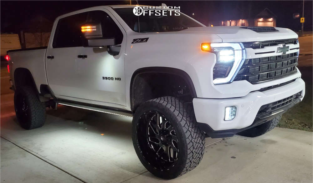 2024 Chevrolet Silverado 3500 HD with 26x12 -44 Fuel Triton and 37/13 ...